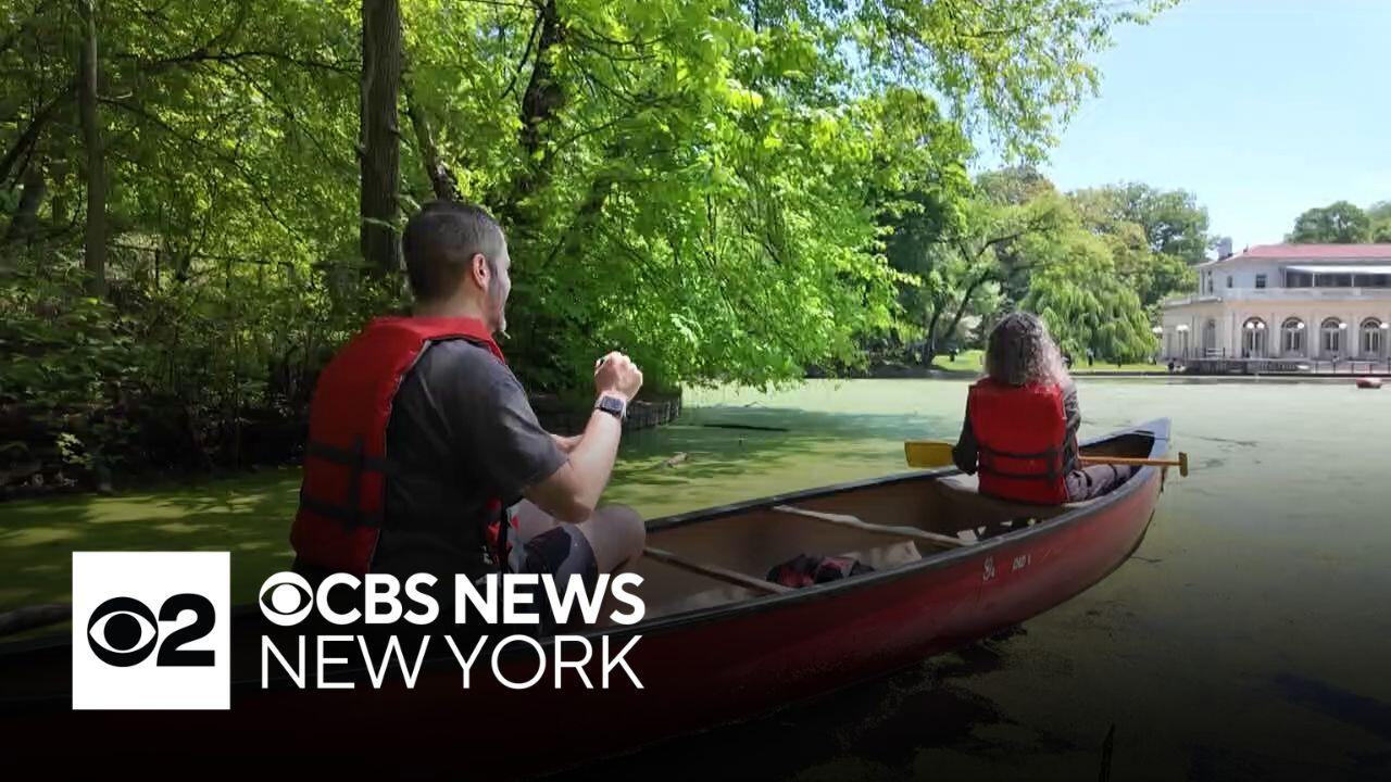 Mother's Day canoeing a hit on Prospect Park Lake