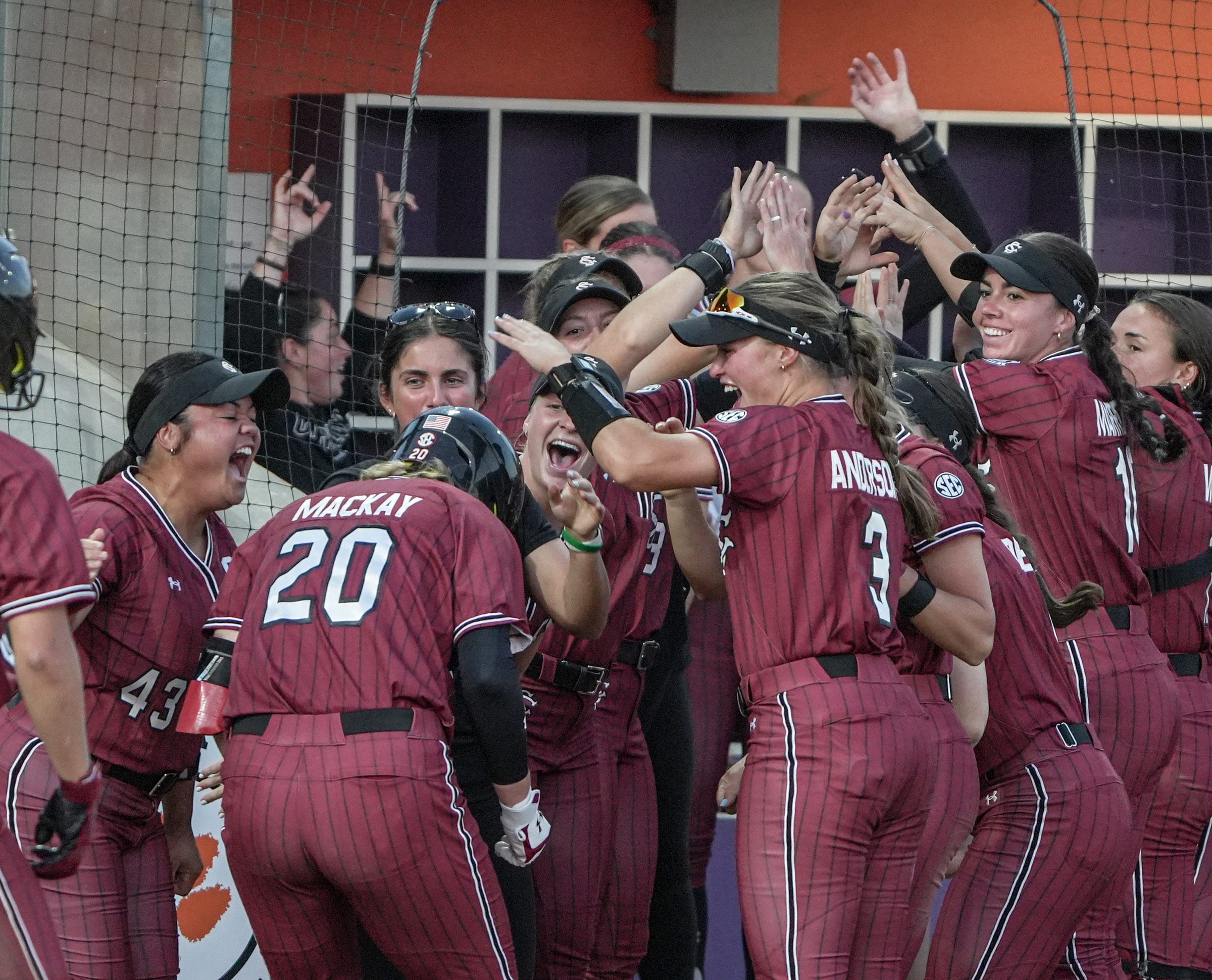 South Carolina softball to play Cal State Fullerton in NCAA Tournament ...