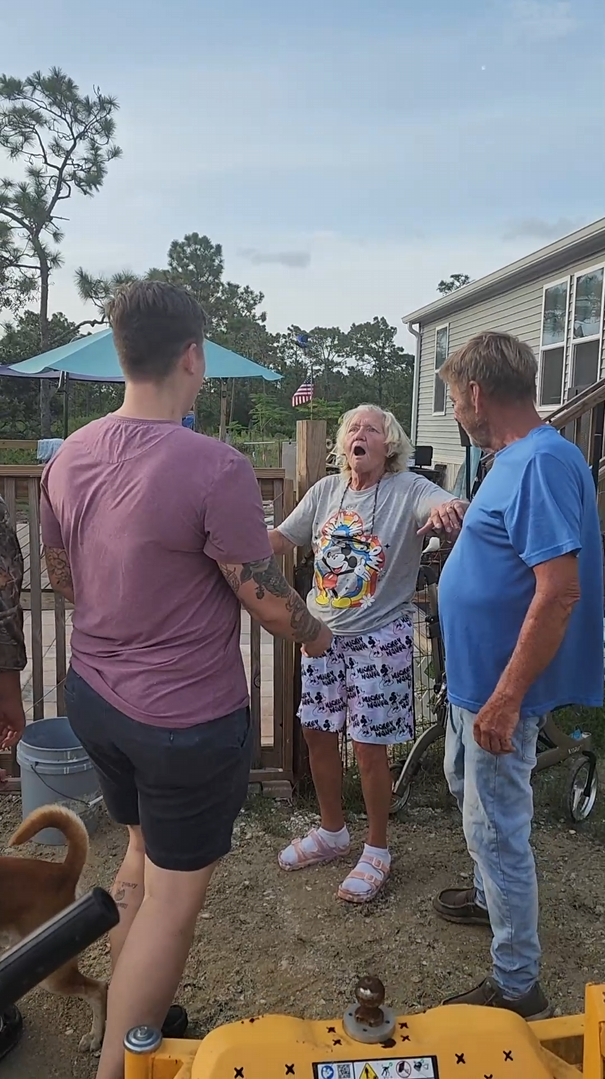 Grandma Surprised By Niece Visit Heartwarming Family Reunion