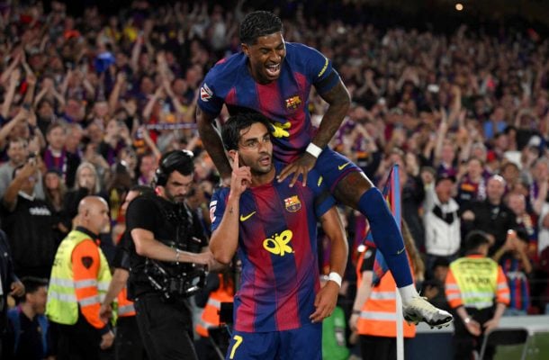 Barcelona vence o Real Madrid e é campeão espanhol por antecipação