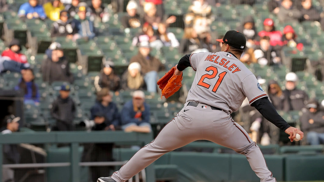 Orioles drop third straight as Holliday shifts to third base