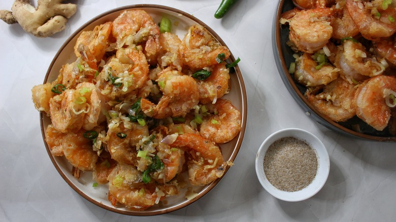 Salt and pepper shrimp stir-fry recipe