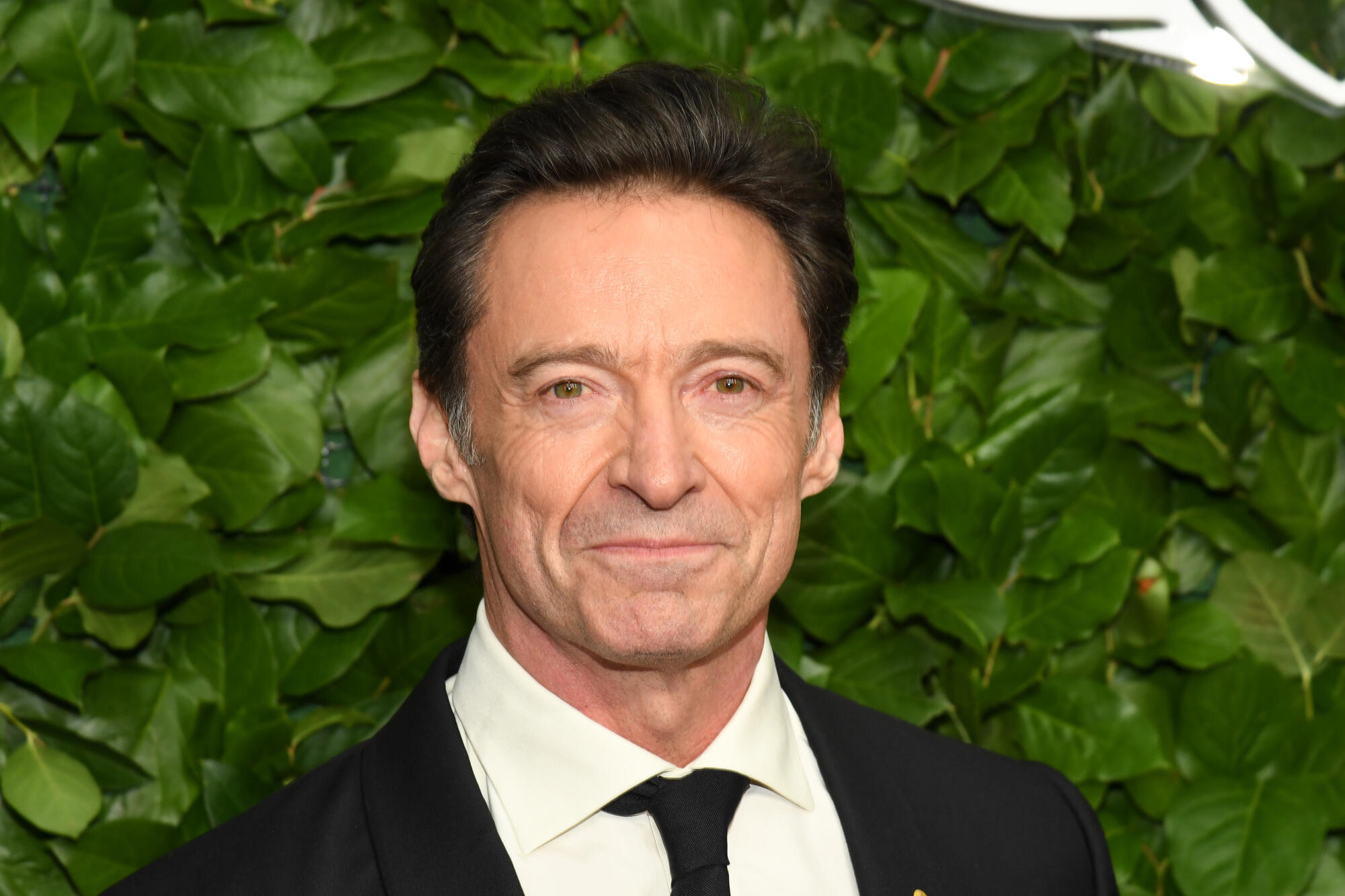 Insiders claim Hugh Jackman hasn't totally cut ex-wife Deborra-Lee ...