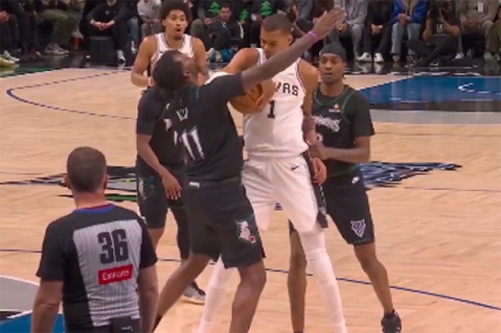 Spurs’ Victor Wembanyama ejected for elbowing Timberwolves player in ...