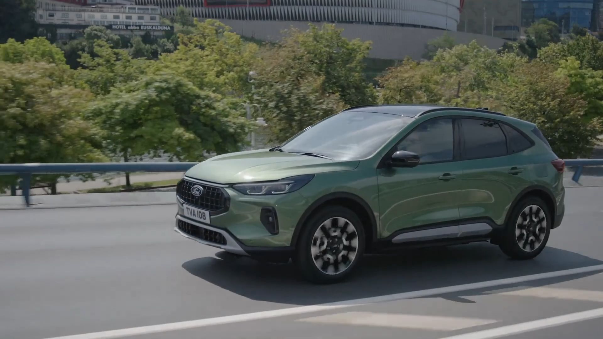 Der neue Ford Kuga - hochmoderne Technologie von der Produktion bis zu ...