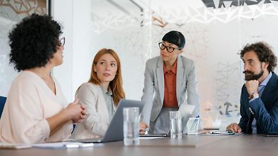 Powerplay: So wappnen Sie sich gegen Machtspiele im Job