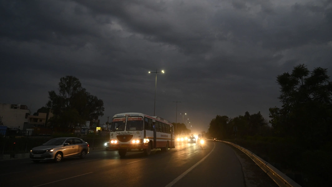 IMD issues yellow alert as Delhi-NCR braces for storms