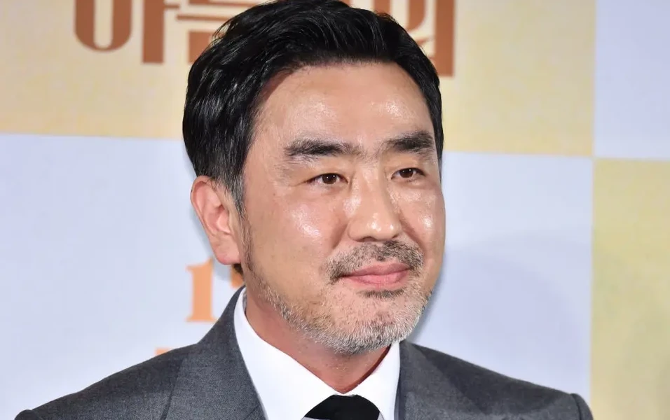 Yoo Hae Jin, Ryu Seung Ryong share Baeksang's top honors