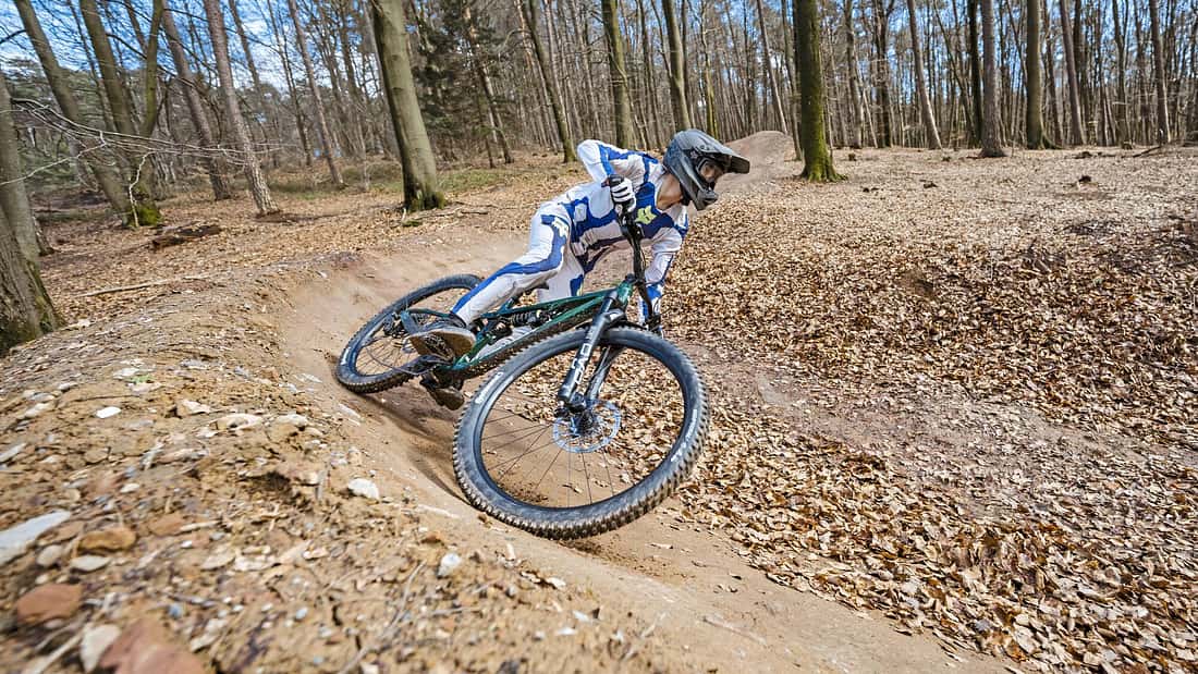 Merida One-Sixty FR 400 im Test: Wendige Spaßmaschine zum Sparpreis