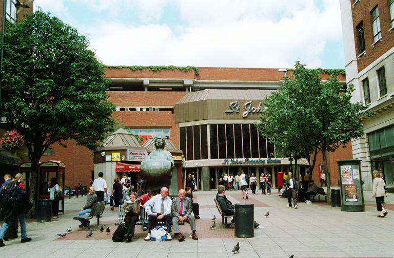 19 of the best photos take you back to Leeds city centre in 2000