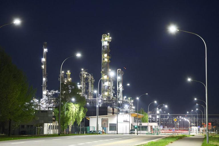 Germany extends employment guarantee at Schwedt PCK refinery