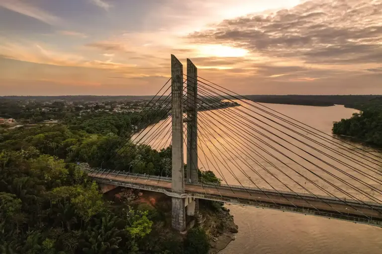A única cidade no Brasil com fronteira terrestre direta com a França