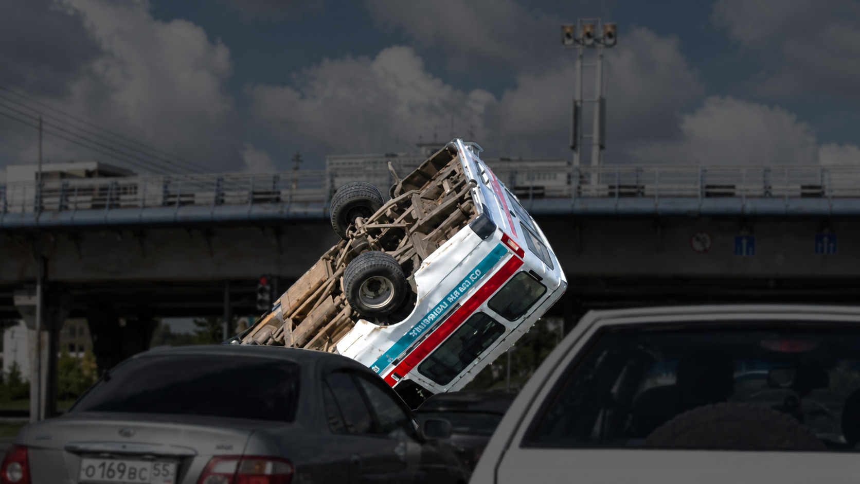 Flip over crash caught on camera