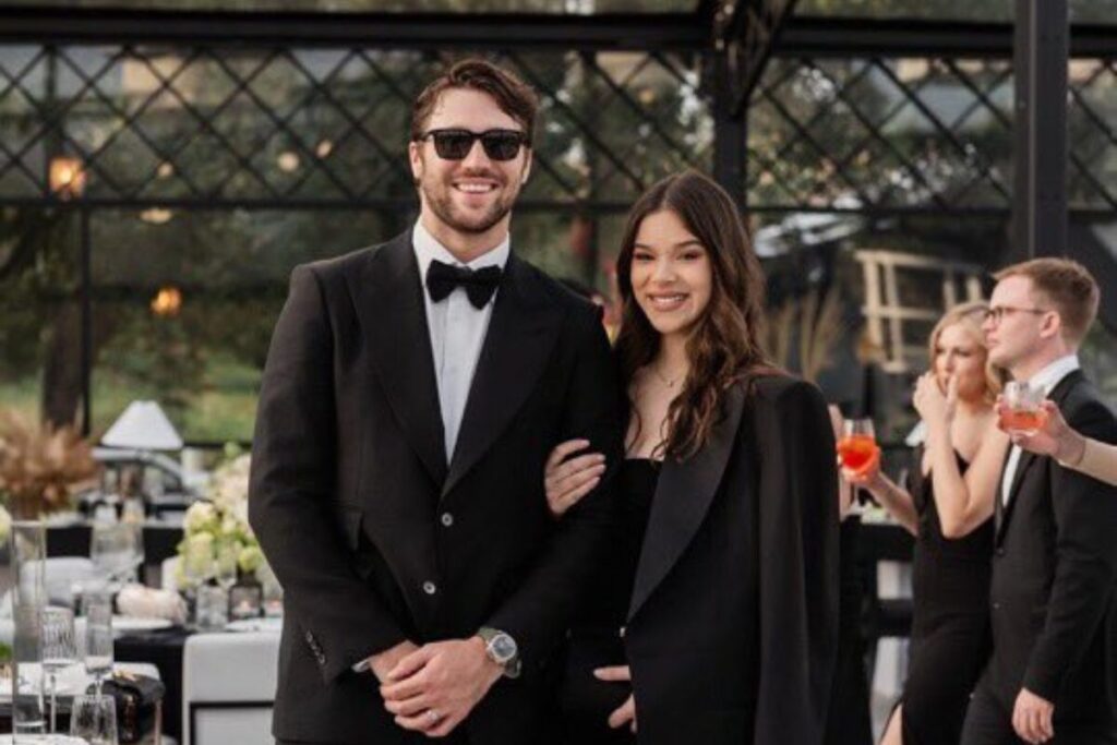 Hailee Steinfeld shares heartwarming moment with Josh Allen at Sam ...