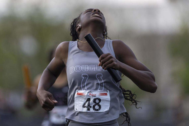 Distance duo leads Lafayette boys to 3A region track title; LCA sweeps ...