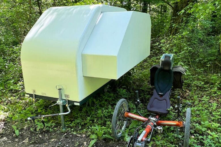 Alpencamper dévoile une caravane de vélo extensible pouvant accueillir ...