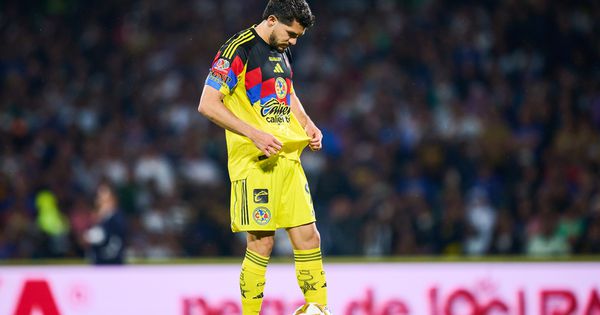 ¡Devastado! Así salió Henry Martín tras el penal fallado que eliminó al ...