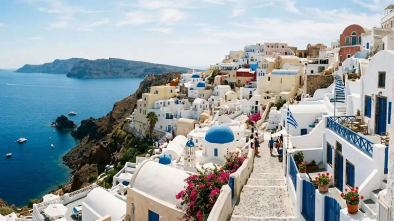Why are Greek island houses painted blue and white: The surprising ...