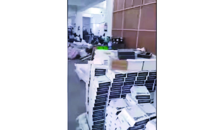 Fake mobile accessories racket busted
