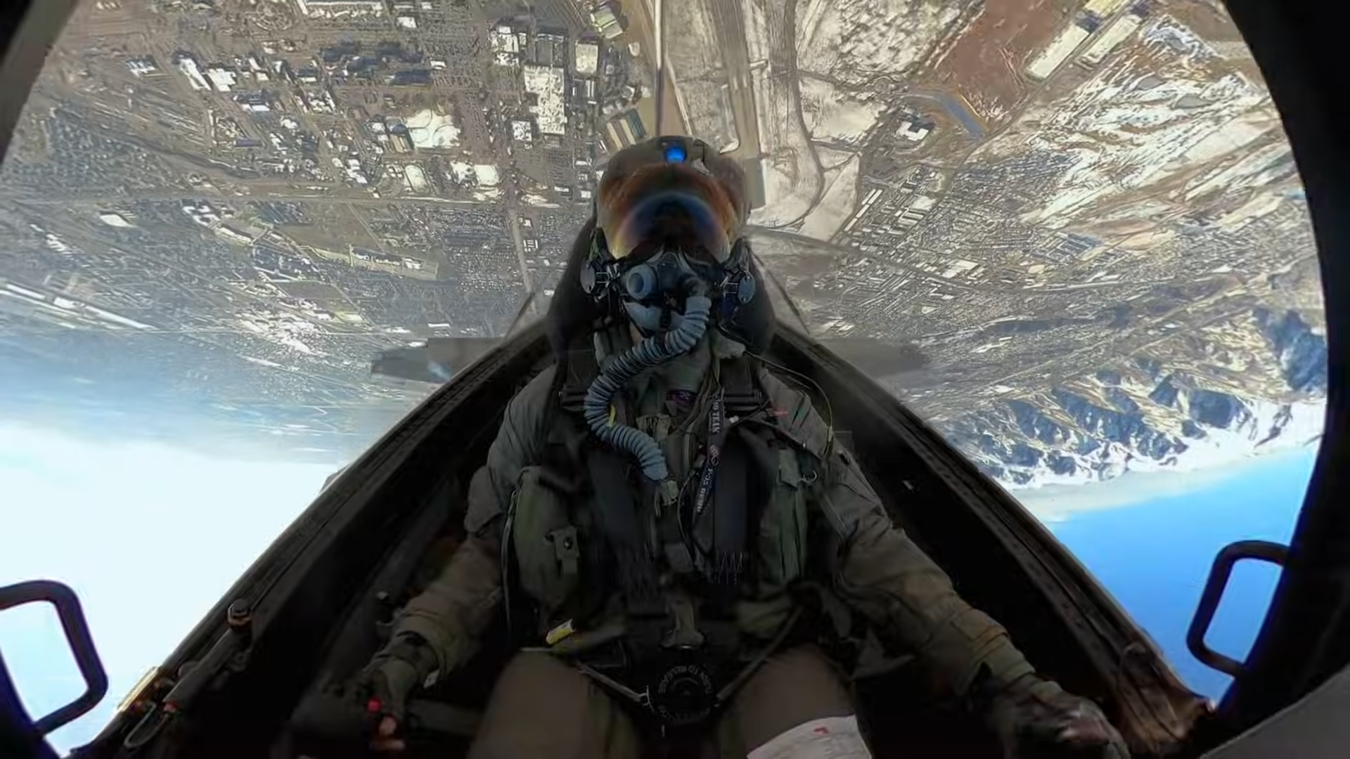 Watch a $100 million F-35A explode into a vertical climb - "Gone in ...