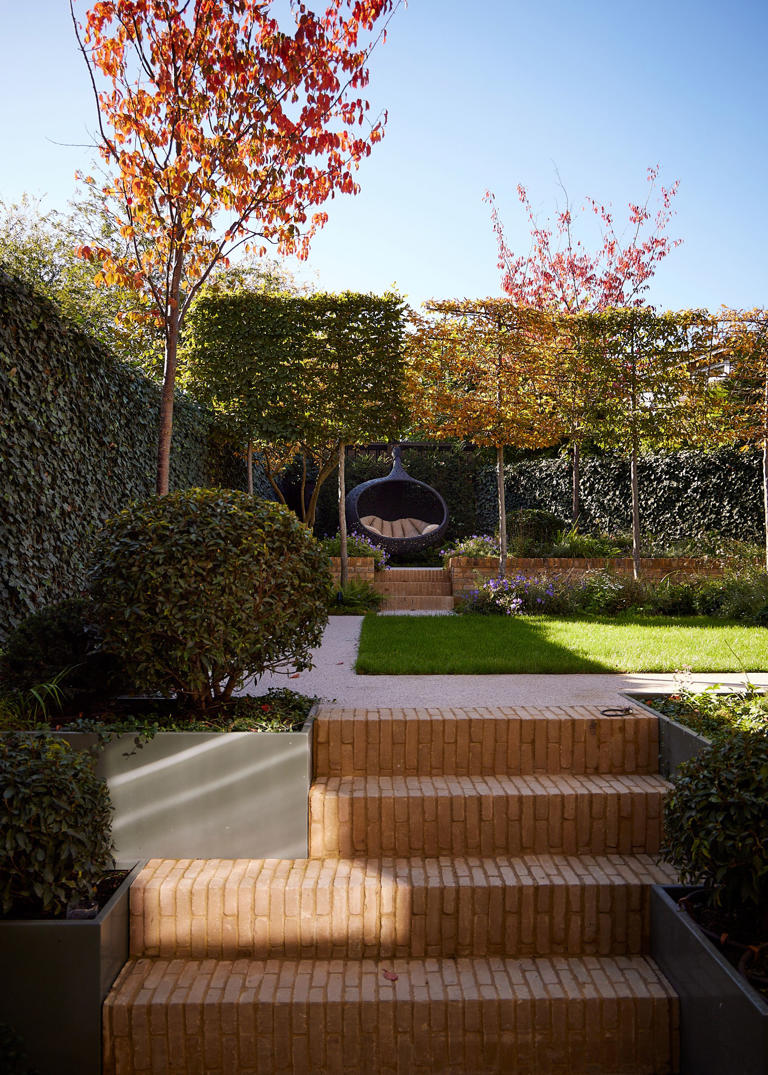 How this designer makes outdoor egg chairs look expensive