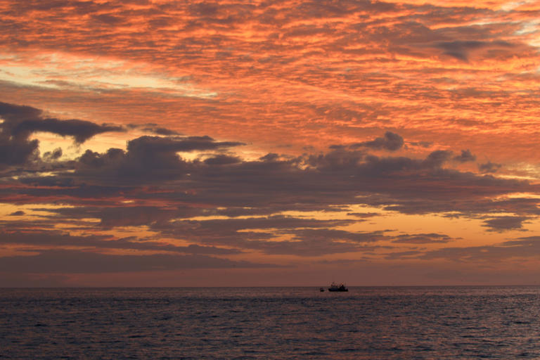 El rojo amanecer del Baix Empordà