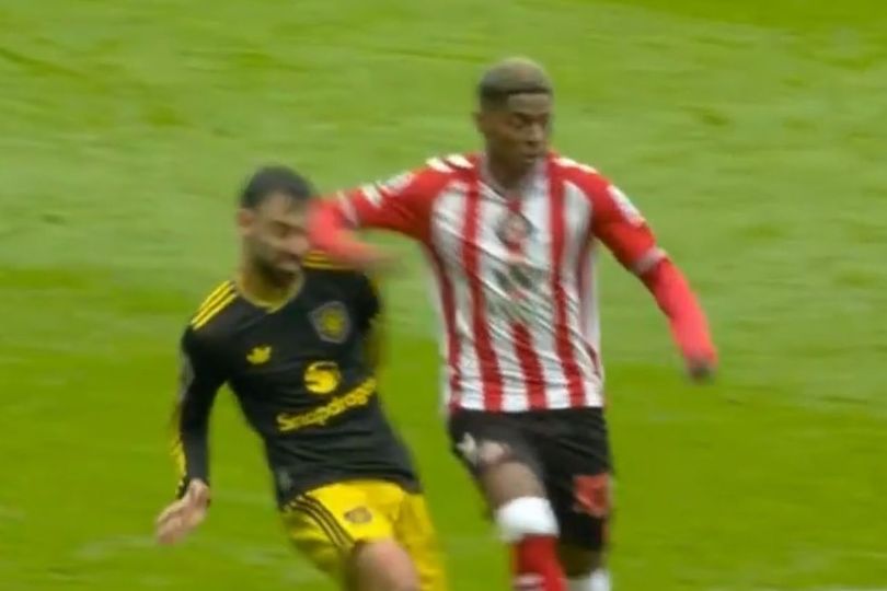 Man United sent new referee verdict on 'reckless' Bruno Fernandes red ...