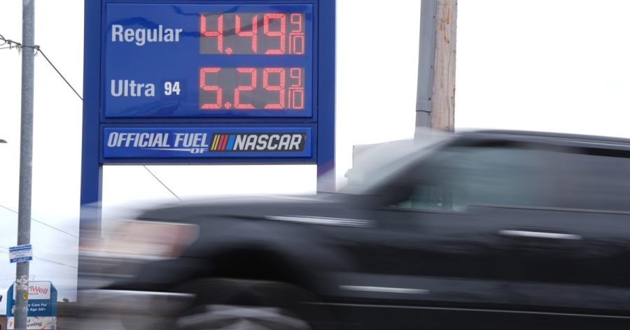 Average gas prices in US near 2022 levels