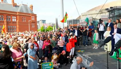 Plaid Cymru MSs and supporters break out in a rendition of the national ...