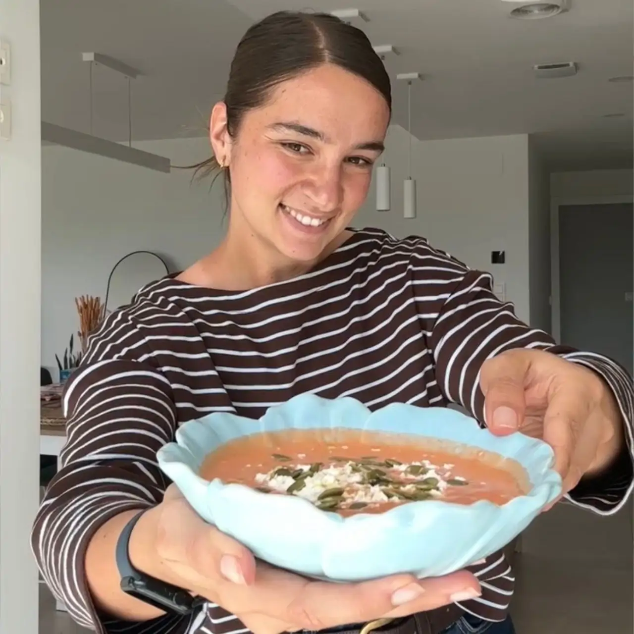 La receta de gazpacho con fresas de la nutricionista Jone Alcuaz