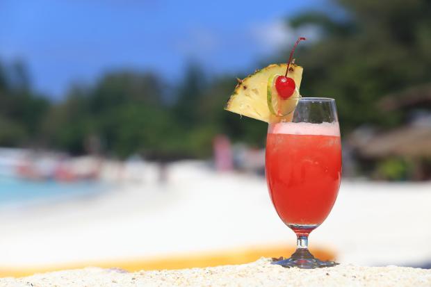 Holiday hotspot to temporarily ban the sale of alcohol from tomorrow ...