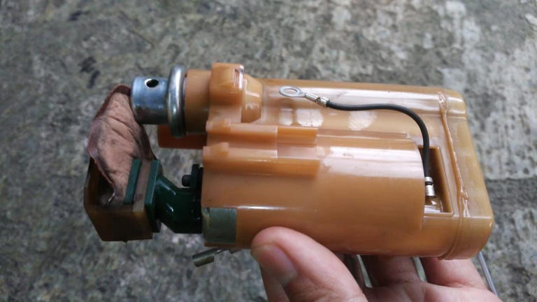 Tekanan pompa bahan bakar mobil lemah, penyebabnya bisa dari sini