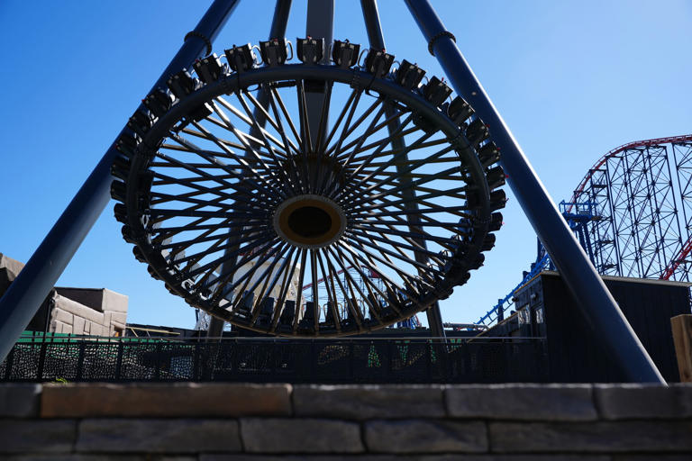 Aviktas officially open as people try Blackpool Pleasure Beach Resort's ...