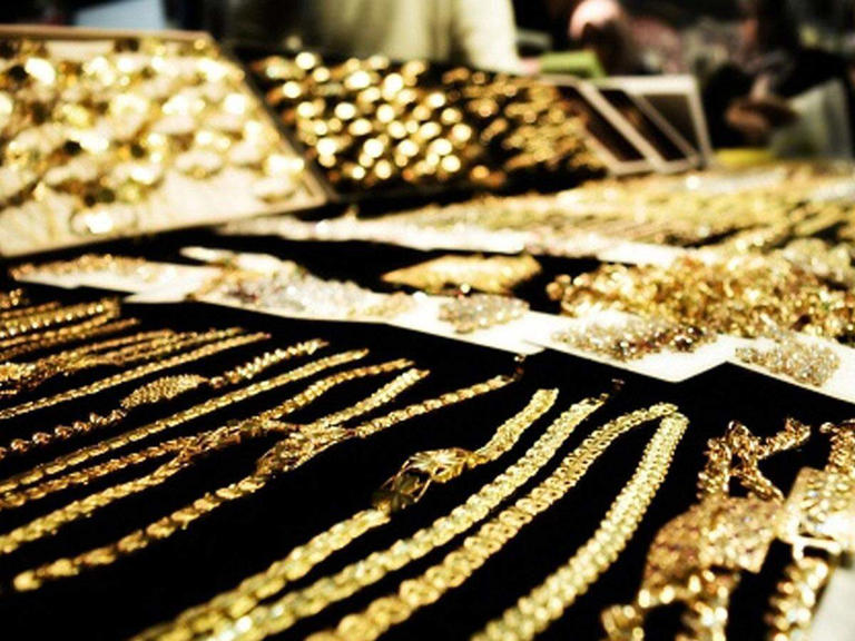 Jewellery stocks today: Share prices sink up to 9% after PM Modi calls ...
