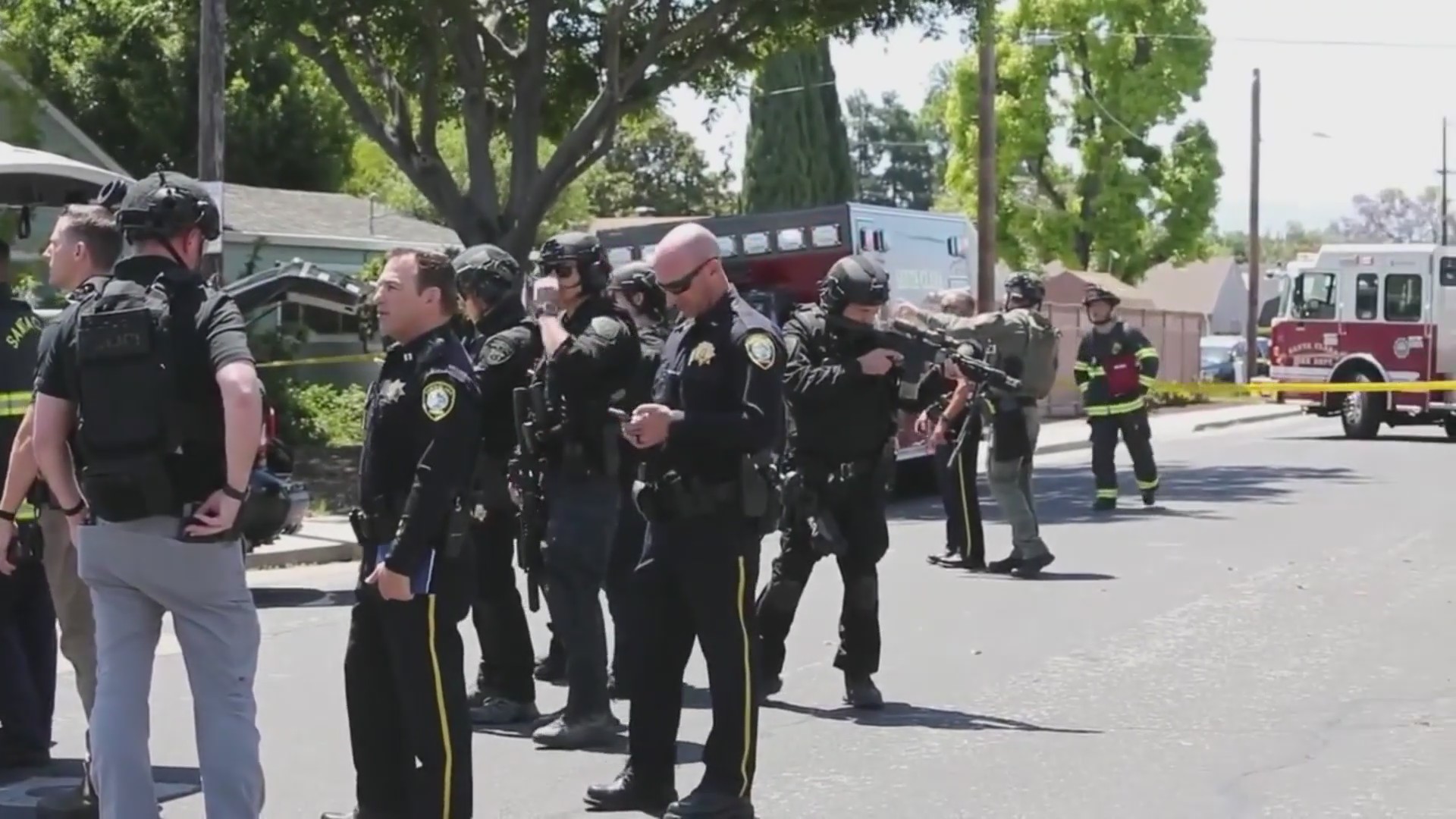 Santa Clara police investigate deadly shooting and house fire