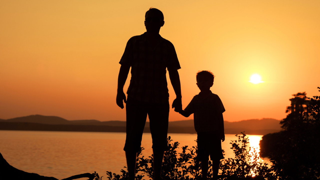 10 common phrases fathers often use without realising how deeply they ...
