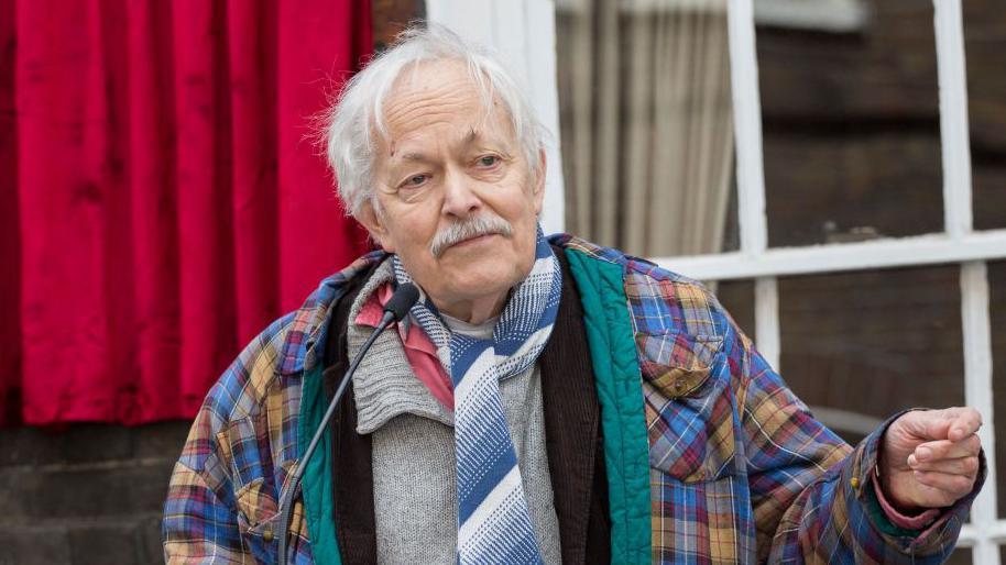 Michael Pennington, Star Wars and Shakespeare veteran, dies at 82