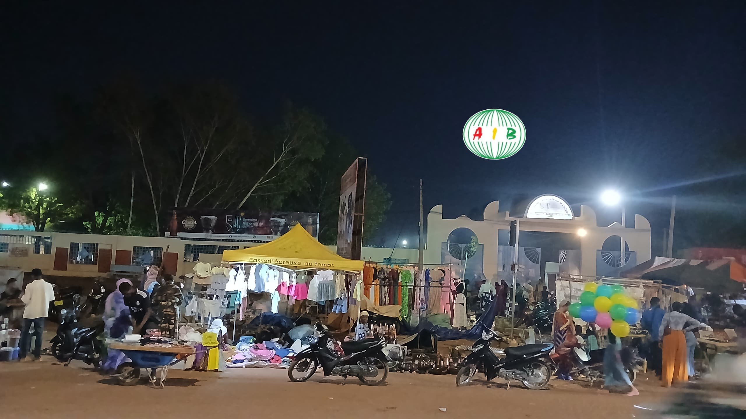 SNC Bobo 2026 : des exposants prolongent la foire dans les rues