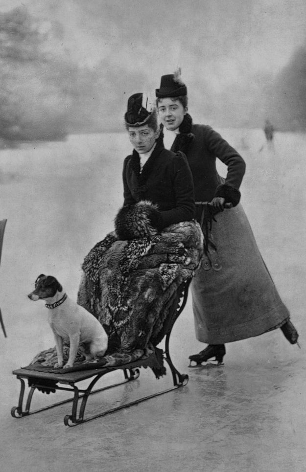 34 vintage pet photos that prove human-animal love is timeless