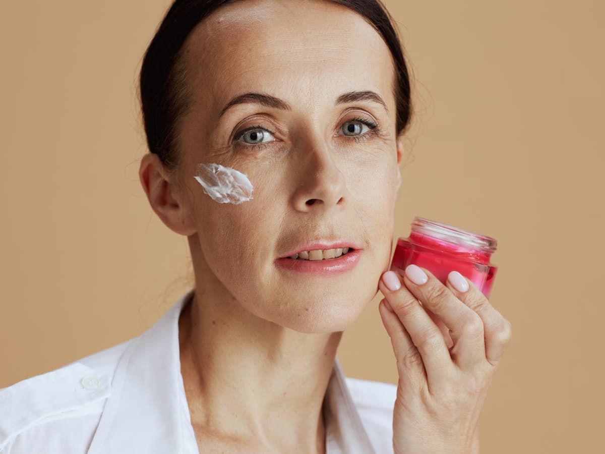 Anti-Aging: 5 Gesichtscremes, die reifer Haut den ultimativen Glow ...