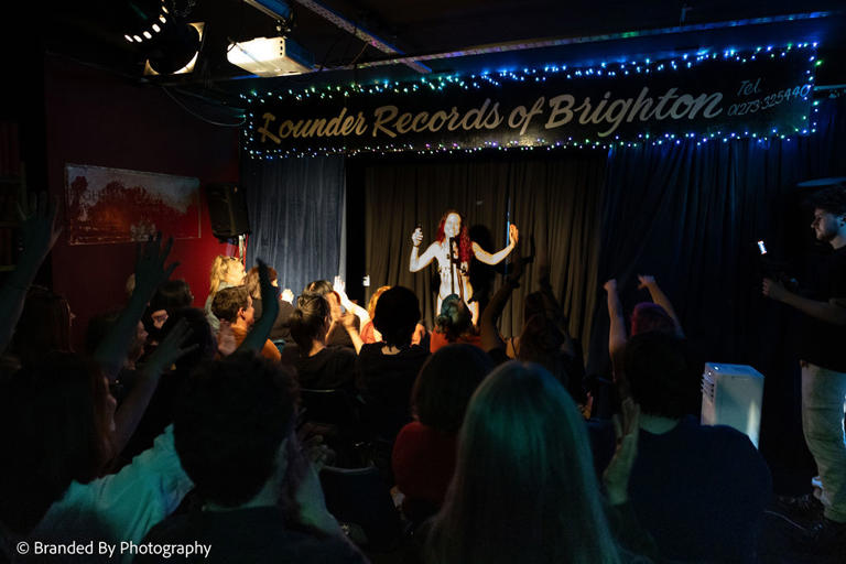 The one-woman fringe show that's whipping up a frenzy