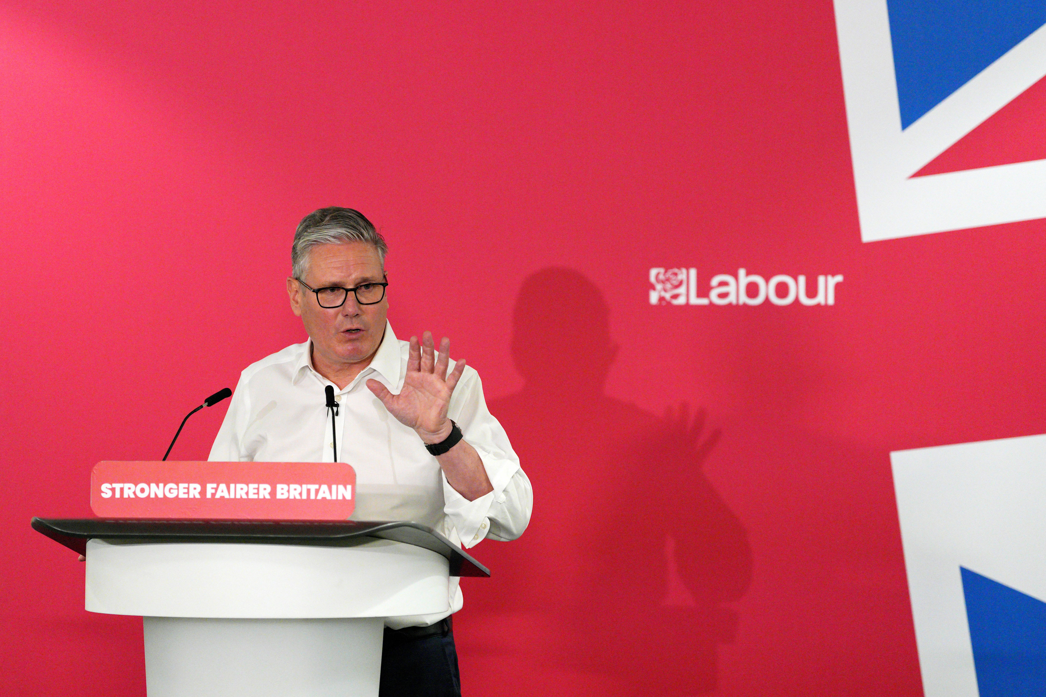 Starmer speech latest: Rebel MP pushes ahead with leadership challenge