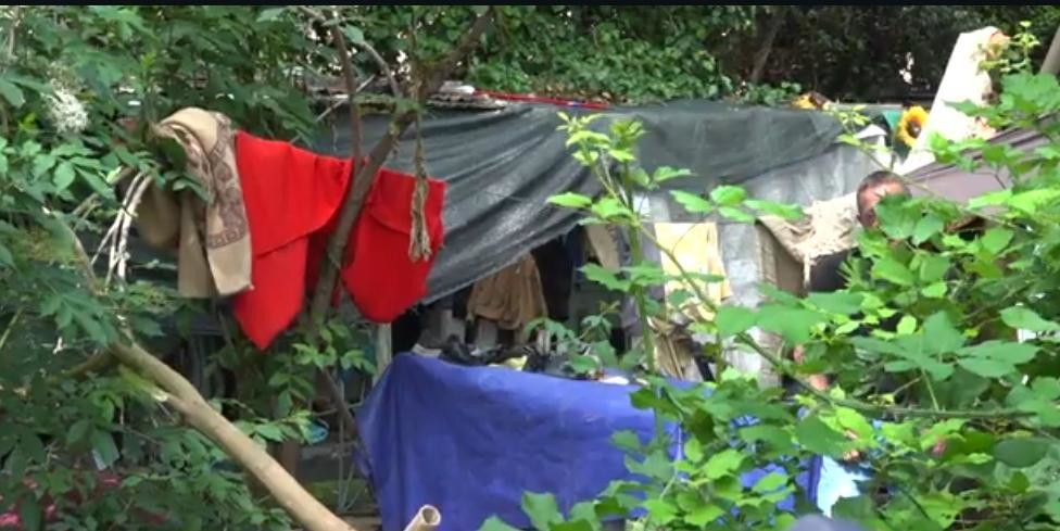 Roma, al Gianicolo spunta una favelas ai piedi di "Garibaldi"