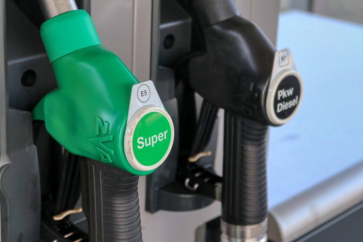 Carburant : l’aide de 50 euros pour les grands rouleurs arrive le 27 mai