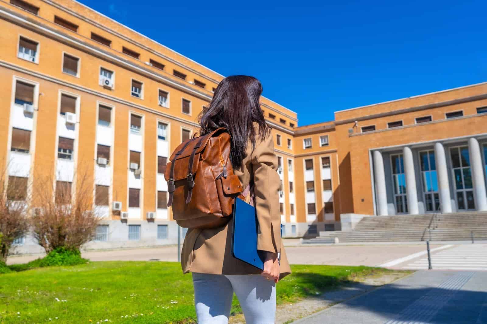 12 reasons some colleges are closing their doors