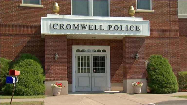 Motorcycle driver injured after crash in Cromwell