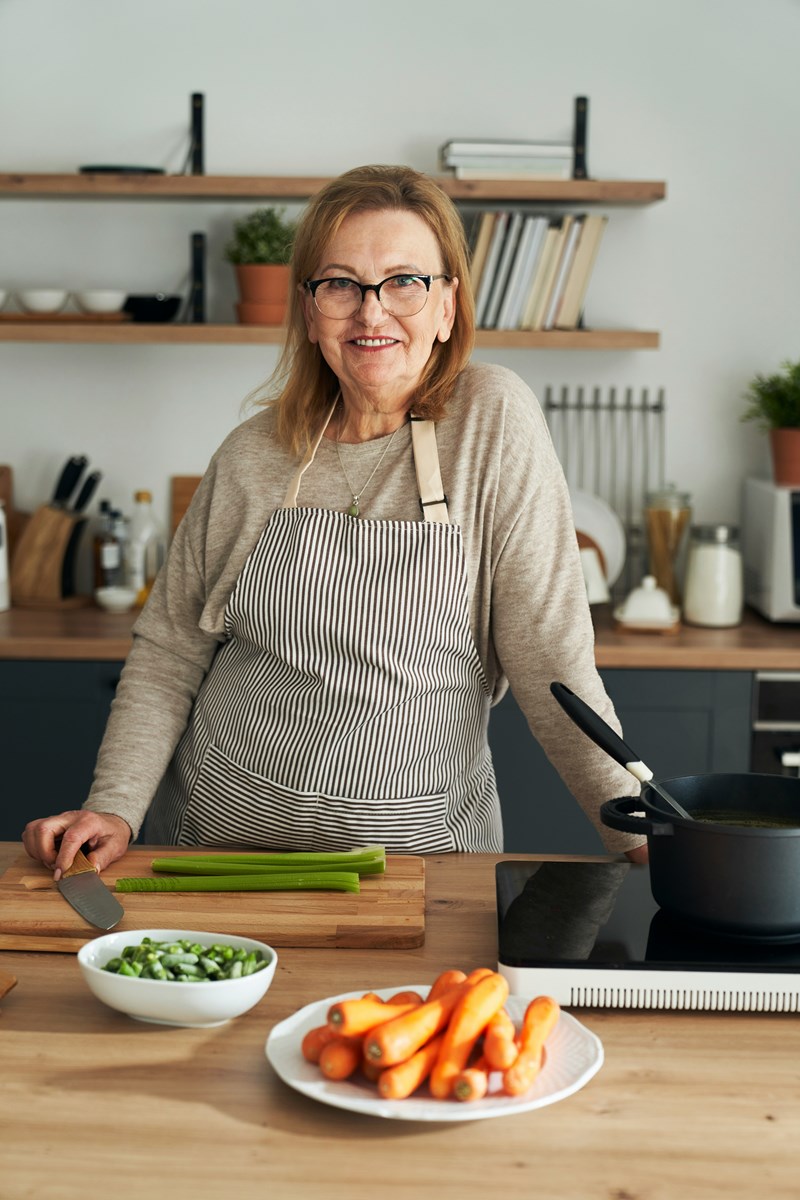 Unemployed mom staying at son's house refuses to stop cooking him meals ...
