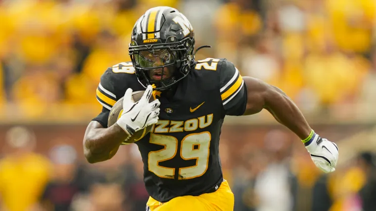 Ahmad Hardy shooting updates: Latest news on Missouri football star ...