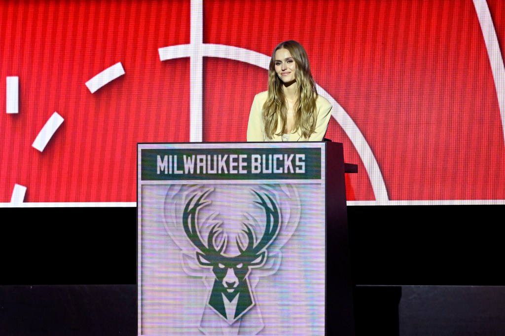 Mallory Edens returns to NBA draft lottery as dad victim of alleged $1 ...