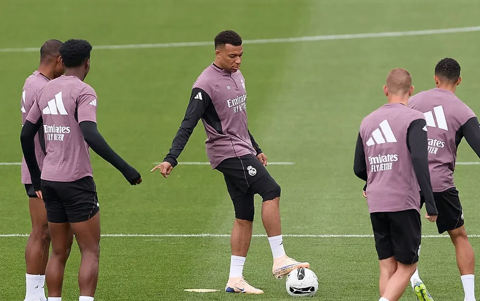 Reports question Mbappé injury after Clasico benching